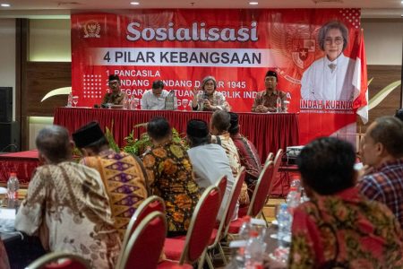 Anggota DPR RI Indah Kurnia Ajak Para Pelaku UMKM Untuk Jaga Nilai- Nilai Kebangsaan – SIDOARJO ...